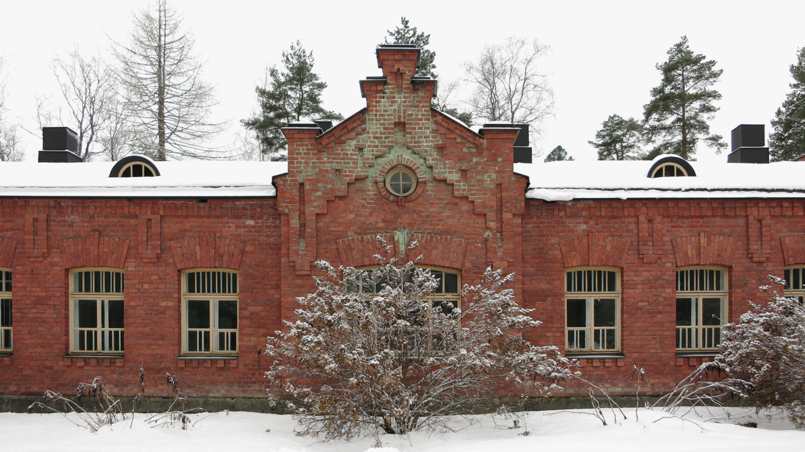 Hennalan varuskunta-alue – Livady